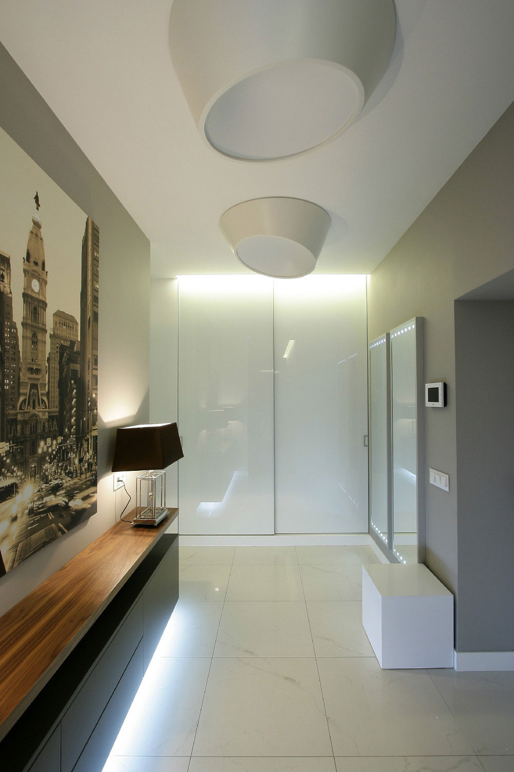 Apartment Building Entrance Design